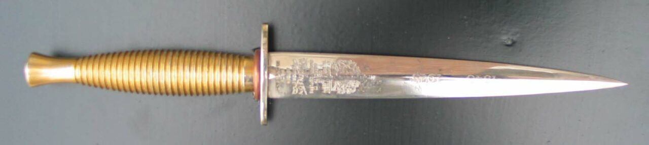 Le poignard Commando - Musée des Commandos de Flawinne
